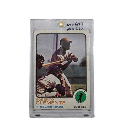 Great Lakes VNTG - 1973 Topps Roberto Clemente Card in Protective Cover