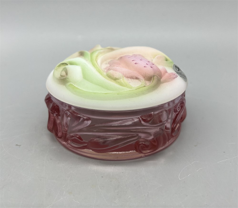 Great Lakes VNTG - Fenton Floral Pink Glass Powder Box
